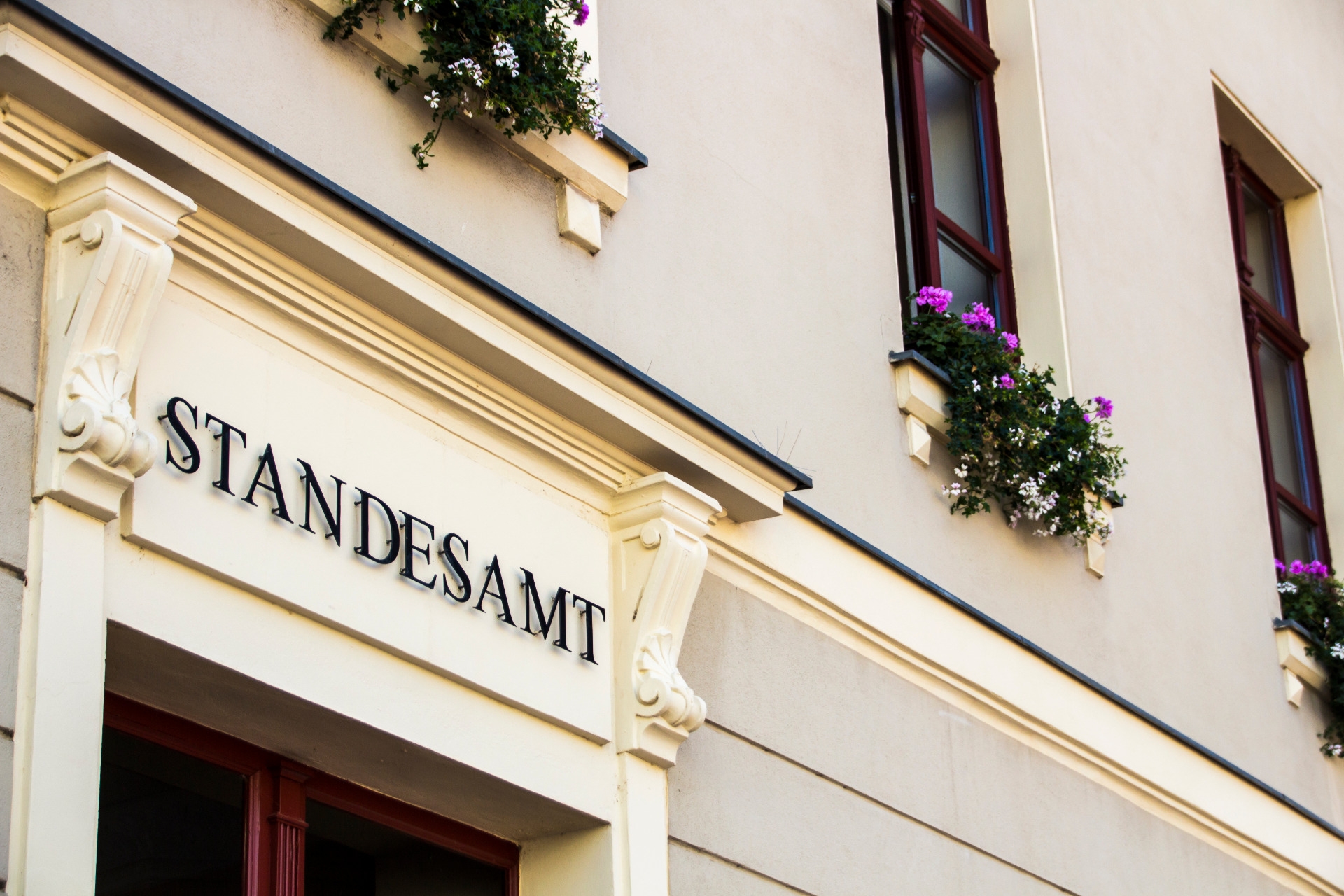 Jetzt erstmal das Standesamt – Hochzeit.ch